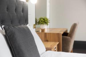 Adelaide Paringa, Adelaide (updated prices 2025)