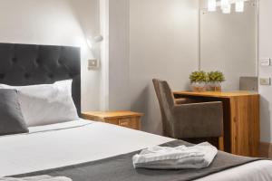 Adelaide Paringa, Adelaide (updated prices 2025)