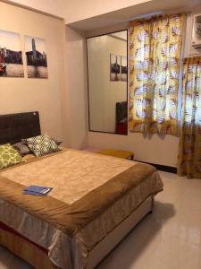 101 Newport Boulevard-Favila Condotel Unit near Airport, Manila ...