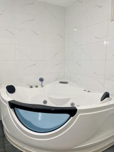 Maganda hotel, Angeles (updated prices 2025)