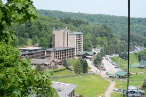 Slopeside Hotel by Seven Springs Resort, Champion (updated prices 2025)