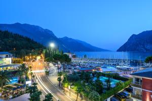 Hotel Riviera, Riva del Garda (updated prices 2025)