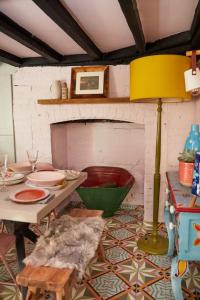 The Old Stout House - interior designed, converted 1700s Inn, Rye ...