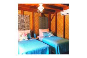 BLEU VERDE, The Secret Garden - Turtle Point Beach, Gili Trawangan ...