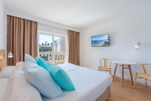 Aparthotel Ferrer Lime Isabel, Cala Bona (updated prices 2025)