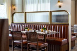 The Benson Hotel & Faculty Club, Aurora (updated prices 2025)