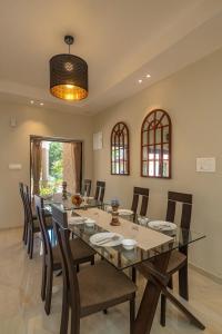 SaffronStays RiverFront Manor, 5-BDR pool villa by Pej River, Karjat ...