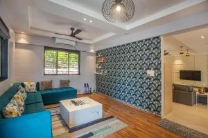 SaffronStays RiverFront Manor, 5-BDR pool villa by Pej River, Karjat ...