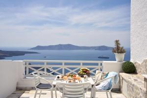 Amphitheater Cave Houses, Fira (precios actualizados 2025)