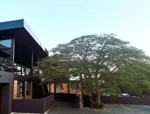Zar Hotel, Amanzimtoti (updated prices 2025)