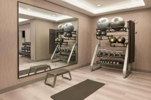 Courtyard by Marriott Kitchener, Kitchener (updated prices 2025)