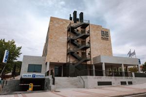 Zenit Hall 88 Studios, Salamanca (updated prices 2025)