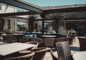 The Bear Hotel, Cowbridge – Updated 2023 Prices
