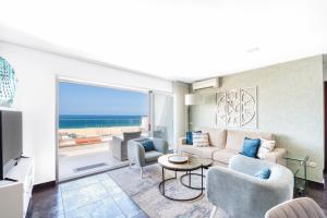 360 Rooftop On the Beach Nazaré - Nativo Oceanfront, Nazaré (updated ...