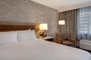 DoubleTree by Hilton LAX - El Segundo, El Segundo (updated prices 2025)