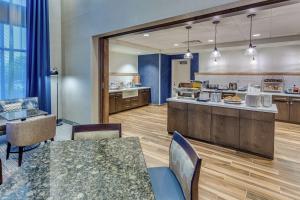 Hampton Inn & Suites Kittery-Portsmouth, Kittery (updated prices 2025)