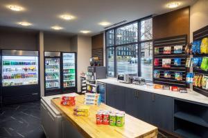 DoubleTree by Hilton Silver Spring Washington DC North, Silver Spring ...