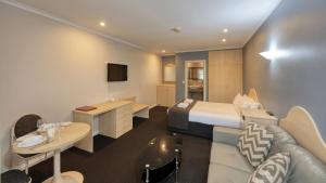 Charles Rasp Motor Inn & Cottages, Broken Hill (updated prices 2025)