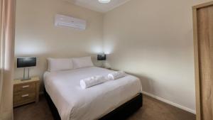 Charles Rasp Motor Inn & Cottages, Broken Hill (updated prices 2025)