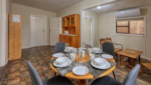 Charles Rasp Motor Inn & Cottages, Broken Hill (updated prices 2025)