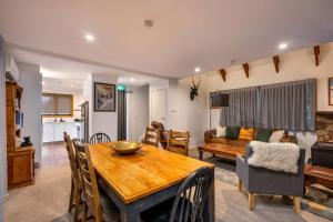 Crackenback Castle Chalet, Thredbo – Updated 2024 Prices