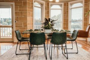 The Rose Turret, Warrnambool (updated prices 2025)