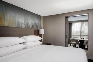 Dallas-Addison Marriott Quorum by the Galleria, Addison (updated prices ...