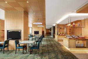 Courtyard by Marriott Shanghai Central, Shanghai – Updated 2023 Prices