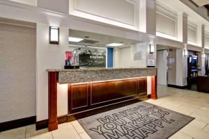 Hampton Inn & Suites by Hilton Calgary-Airport, Calgary – Updated 2024 ...