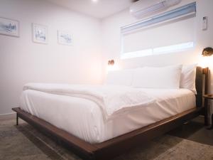 The Redline Venice, Los Angeles (updated prices 2025)