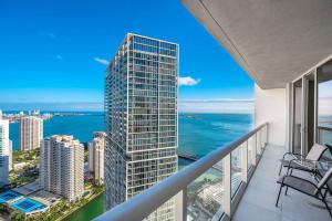 High Floor Icon Brickell Bay & Pool View 5 star SPA, Miami (updated ...