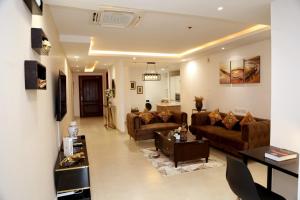 Luxury Apartment with Balcony in Gold Crest, DHA - Skyview Suite ...