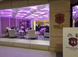 Monarch Parksuites - Balmoral Place (near NAIA, MOA, MOA Arena, DFA ...