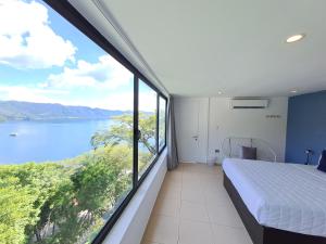 Cardedeu Hotel Lago de Coatepeque, El Congo (updated prices 2025)