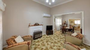 Charles Rasp Motor Inn & Cottages, Broken Hill (updated prices 2025)