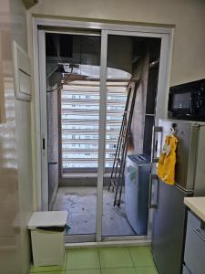 South of Market near High Street BGC Classy & Stylish Studio, central ...