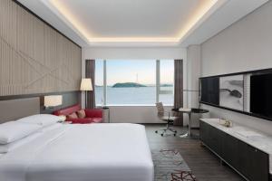 Courtyard by Marriott Xiamen Haicang, Xiamen (updated prices 2024)