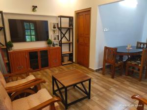 Family Cottage at Merlys Fruit Garden, Thattekkad, Kotamangalam ...