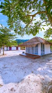 Viovio Beach & Resort, Sinyantung (updated prices 2026)