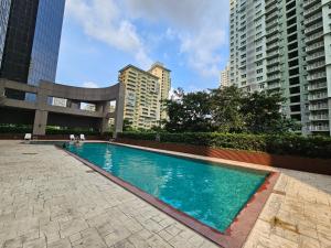 South of Market near High Street BGC Classy & Stylish Studio, central ...