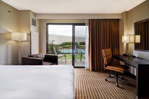DoubleTree by Hilton Pleasanton at The Club, Pleasanton (updated prices ...