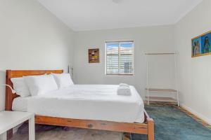 Swim Two Birds, Erowal Bay (updated prices 2025)