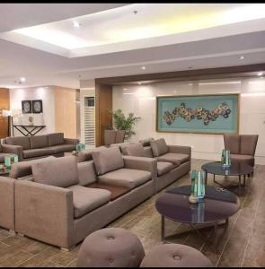 Condo in Pasay@ Breeze Residence by: Lsh Staycation, Manila (updated ...