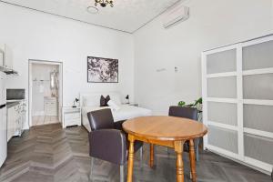 Walk To Freo Cozy Studio Stay, Fremantle (updated prices 2025)
