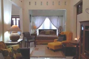 Veranda Java - Traditional & Modern Javanese Villa, Godean (updated ...