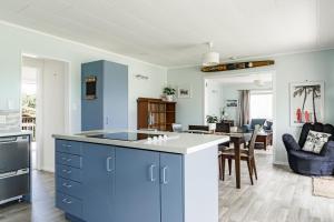 Calypso Cottage, Raglan (updated prices 2026)