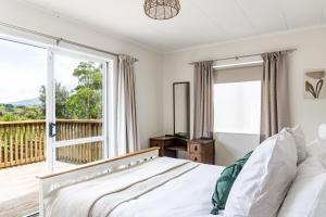 Calypso Cottage, Raglan (updated prices 2025)