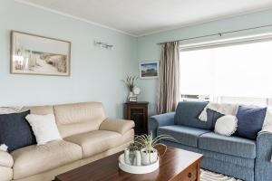 Calypso Cottage, Raglan (updated prices 2025)