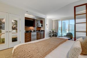 Blu Cashmere Premium Suite : MGM Signature Hotel, Las Vegas (updated ...