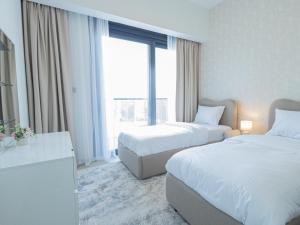 MH - ACT Tower - Downtown - Burj View 3BHK -REF4001, Dubai (updated ...